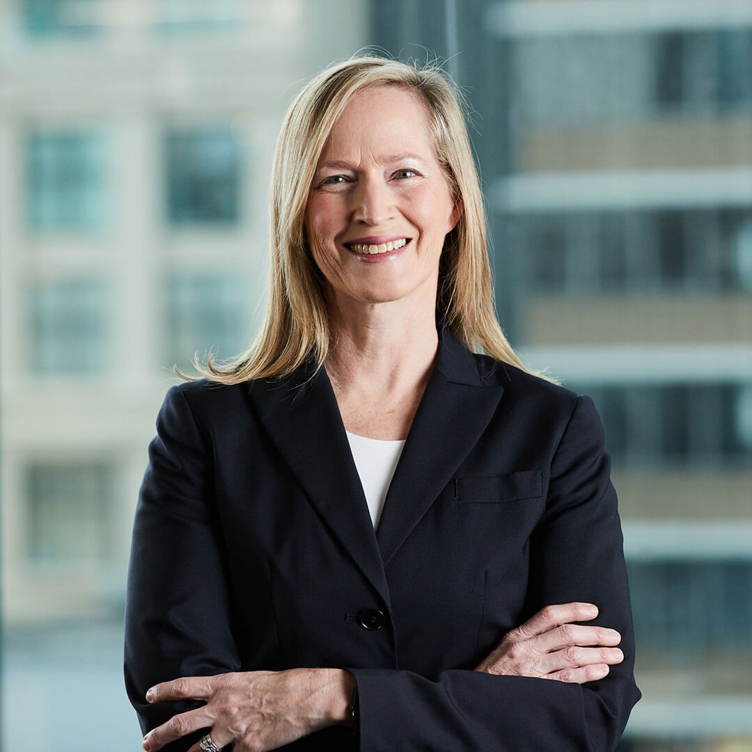 Louise Stillone - Esencia Wealth